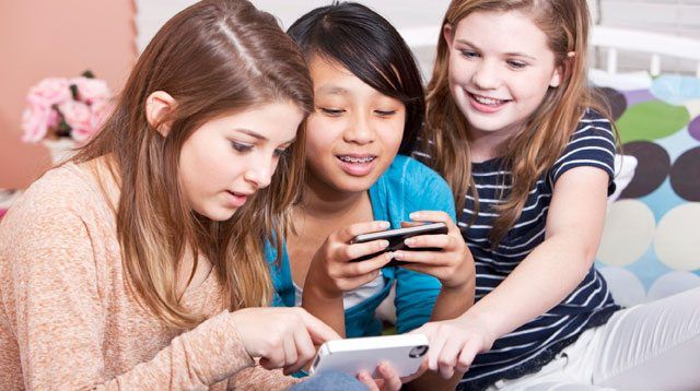 5 Smartphone Rules Every Parent Must Set for the Kids