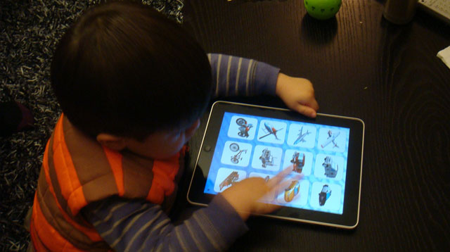 Growing Up Digital: 4 Key Things Parents Should Keep in Mind