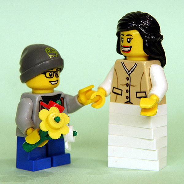 9 Signs You're a Lego Mom