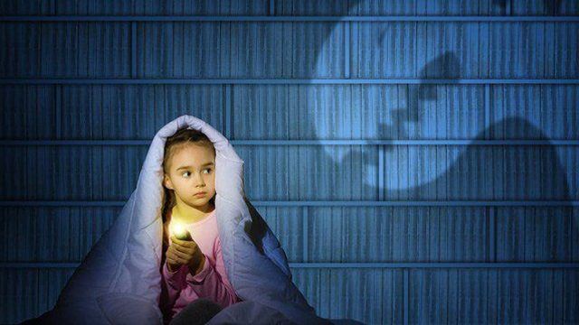 (Scary) Movie Night: 3 Tips to Keep Your Kids from Freaking Out